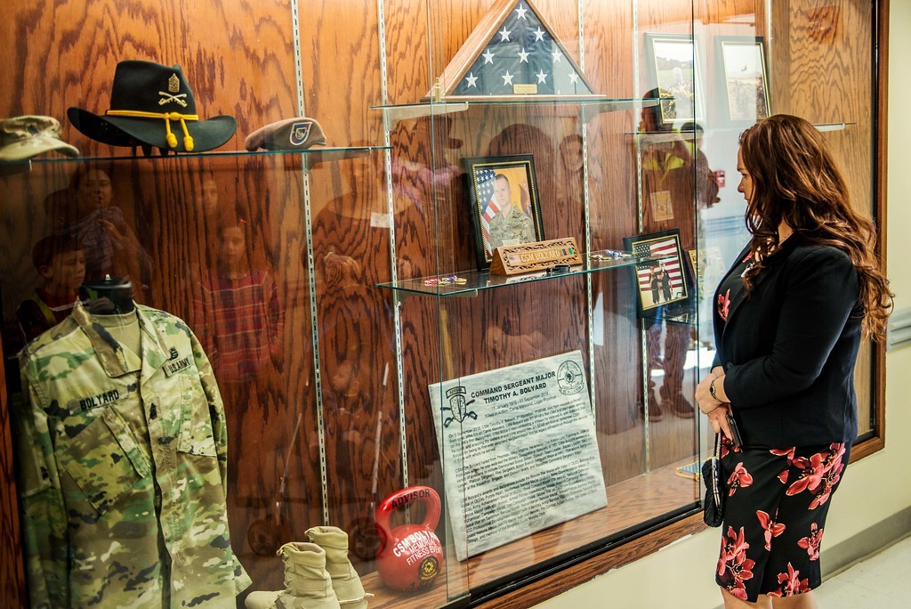 3rd Squadron, 1st SFAB honors fallen leader with building dedication ...