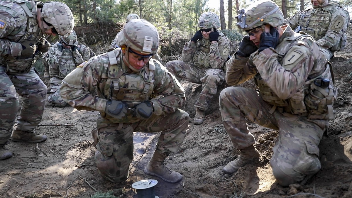 Diehard engineers have a blast building confidence with explosives ...