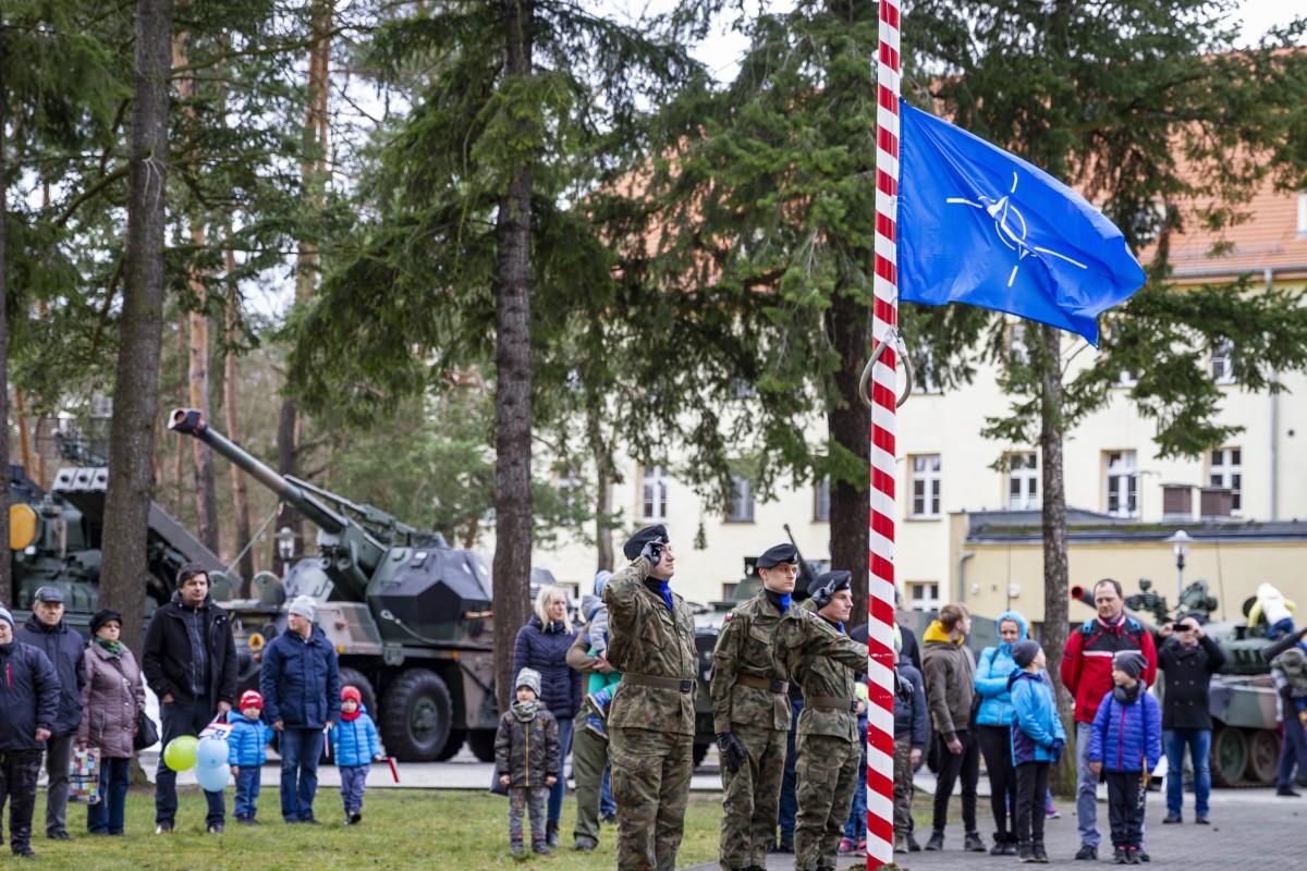 Brothers in Arms: American and Polish Soldiers unite in celebration ...