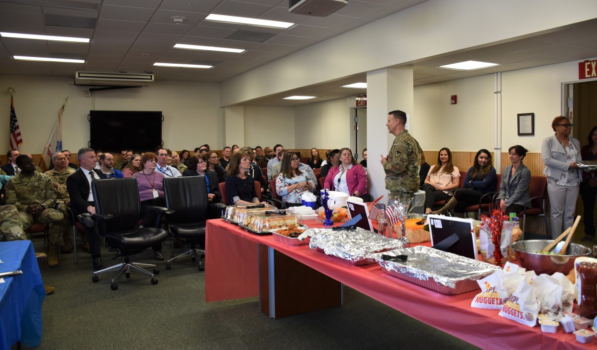 USAMMDA Welcomes New Project Management Office -- Deployed Medical ...