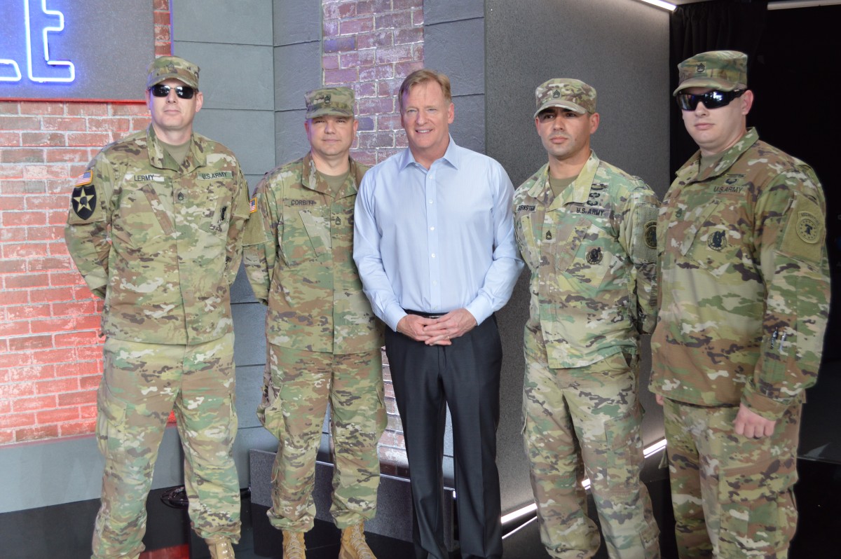 Army recruiters support NFL Music City draft | Article | The United ...