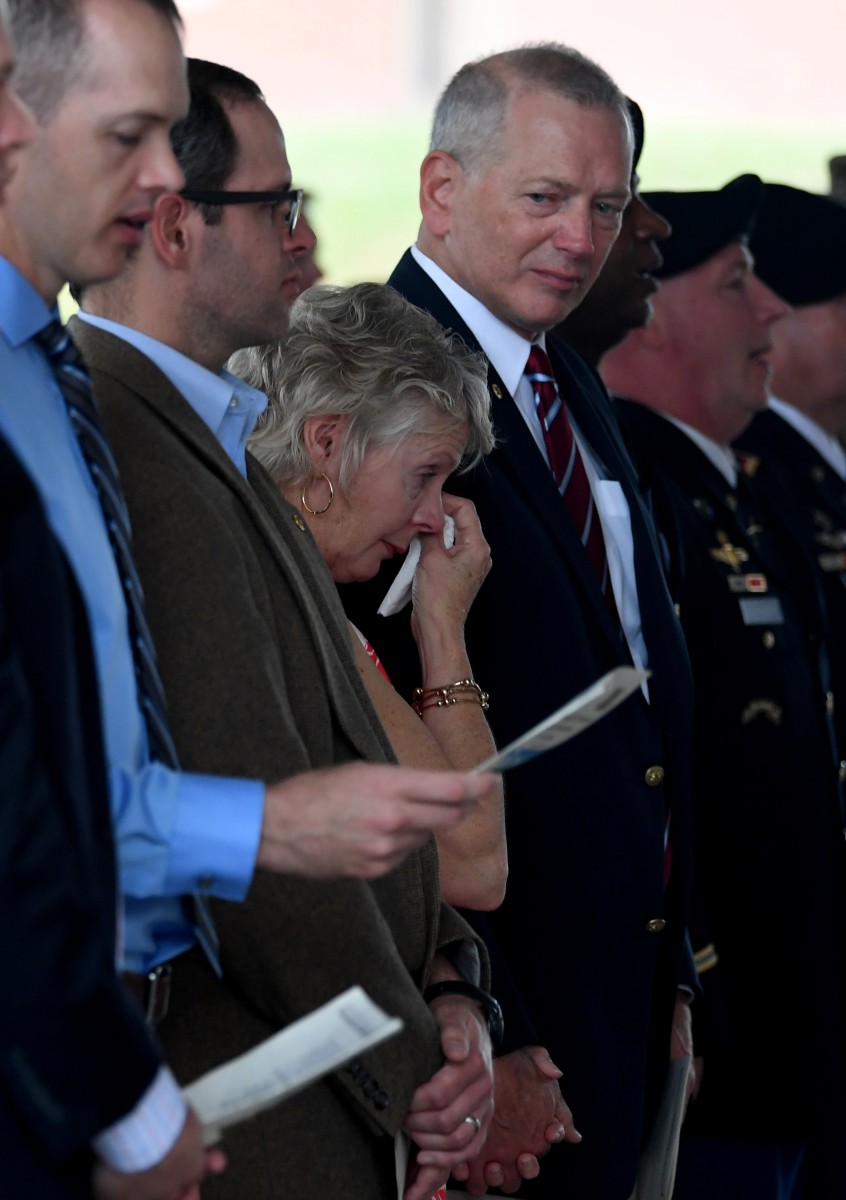 Soldier Support Institute honors one of its own | Article | The United ...