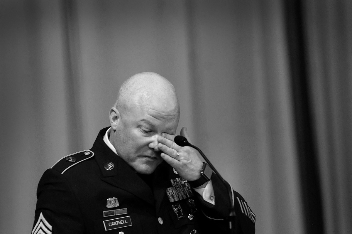Final salute -- community says goodbye to servant-Soldier | Article ...