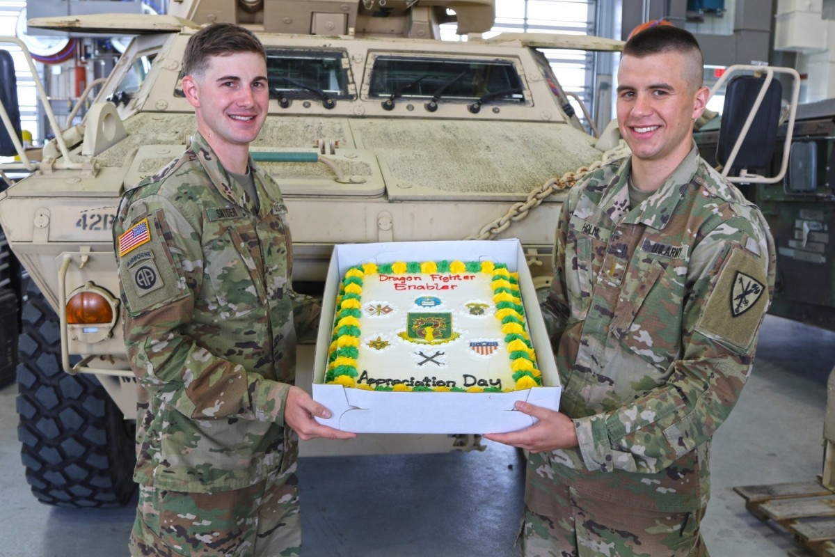 Dragon Fighters celebrate mission enablers | Article | The United ...