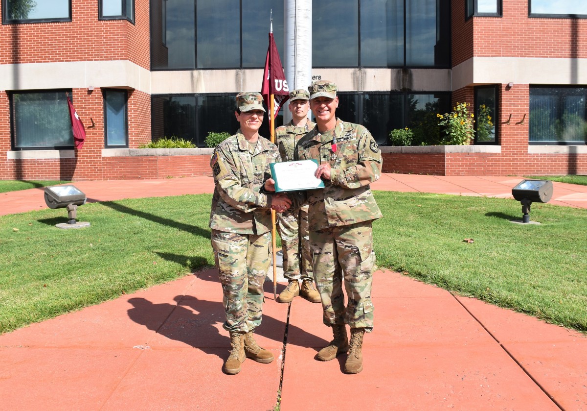 USAMMDA Bids Farewell to Commander Col. Ryan Bailey | Article | The ...