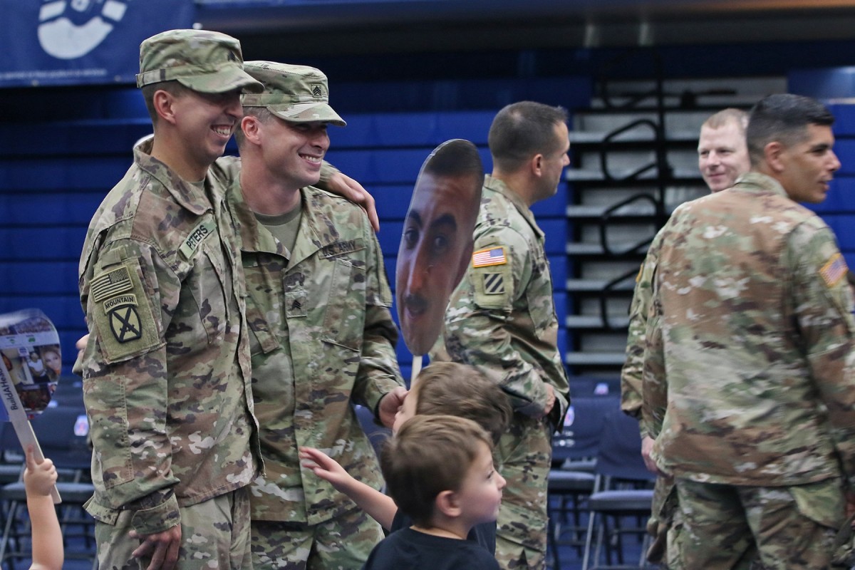 Commando Soldiers continue arriving from Afghanistan deployment ...