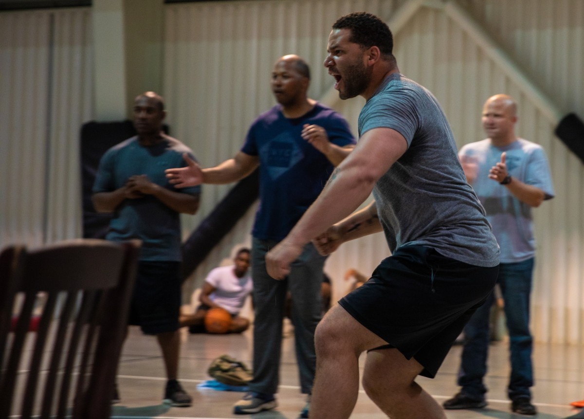 Feats of strength: Soldiers compete in 1,000-Pound Challenge | Article ...