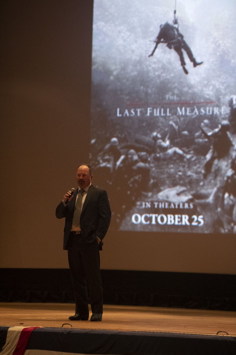 Jackson among first to see 'last' film | Article | The United States Army