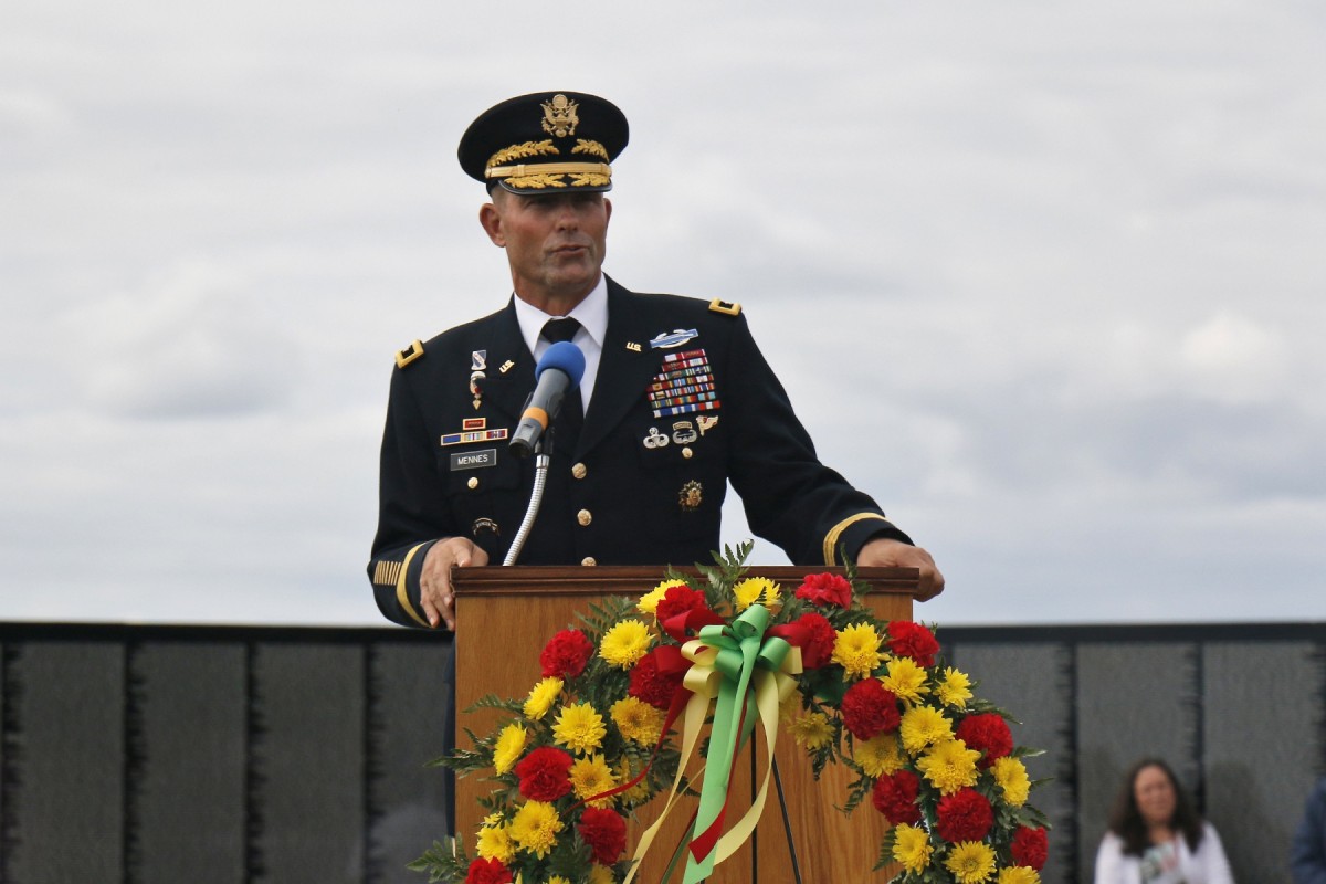 Memorial service held at Moving Wall display on Sackets Harbor ...