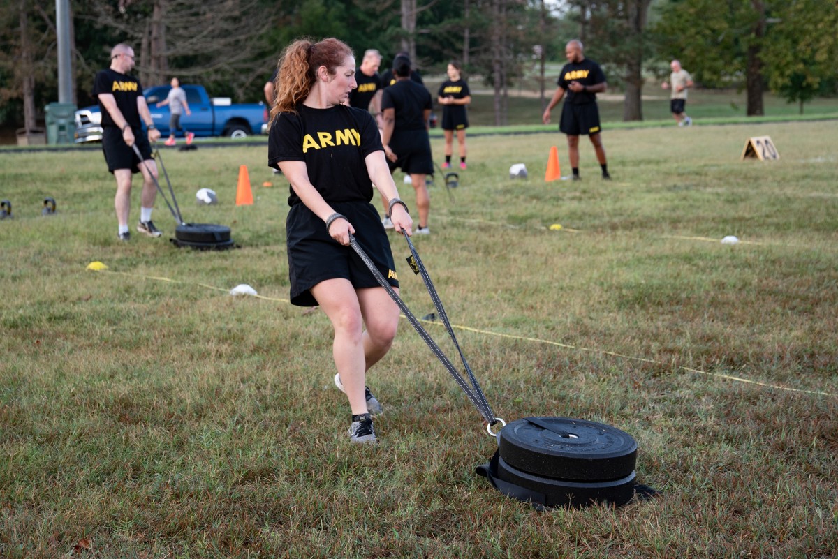 1st Information Operations Command course develops junior leaders ...