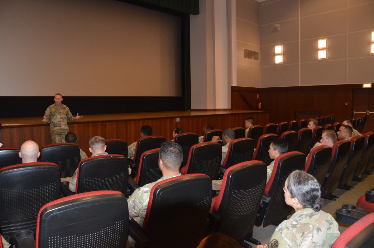 Barracks meeting nets quick fix for Soldiers, emphasizes reporting ...