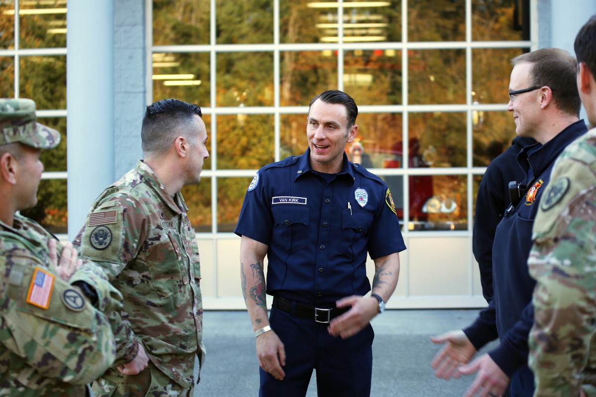 Citizen-Warrior: Wash. Guard Soldier serves as volunteer firefighter ...