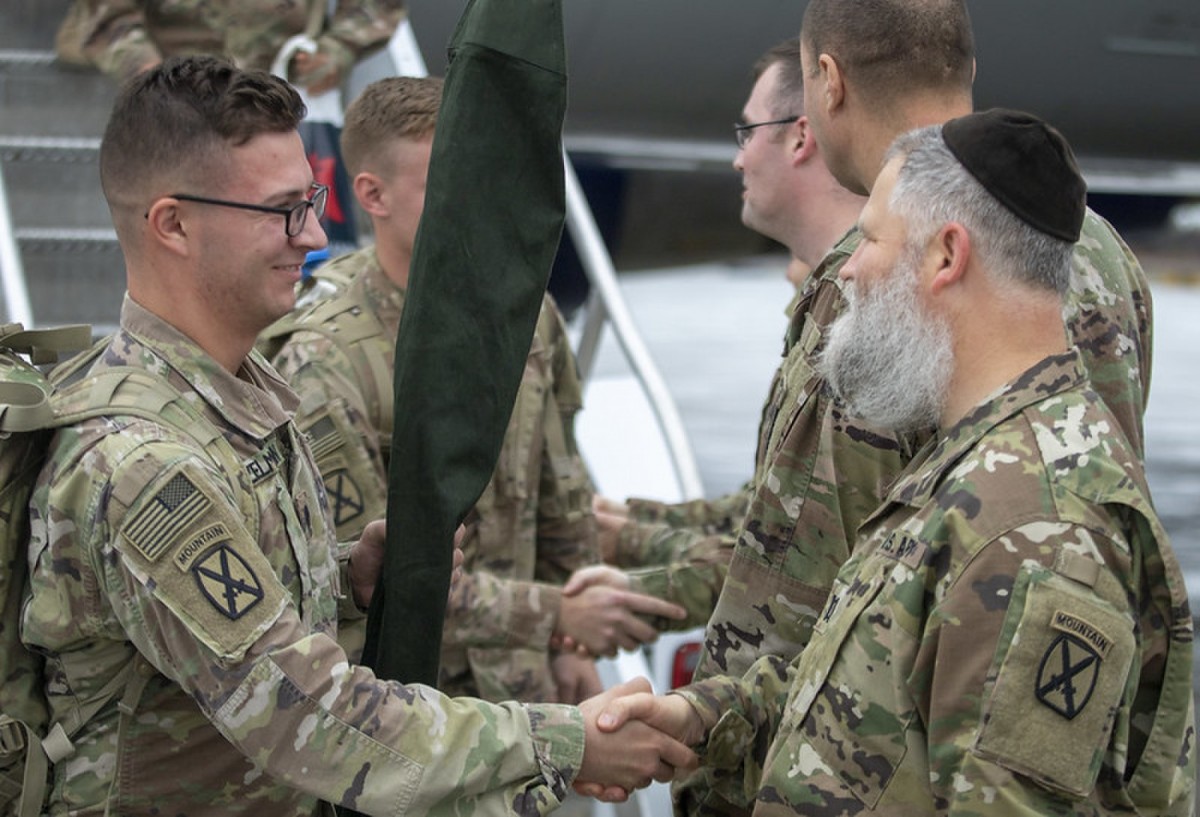Joint Task Force Gray Eagle Soldiers return from deployment | Article ...