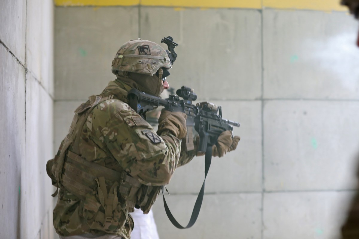 Platoon live fire certification in the snow | Article | The United ...