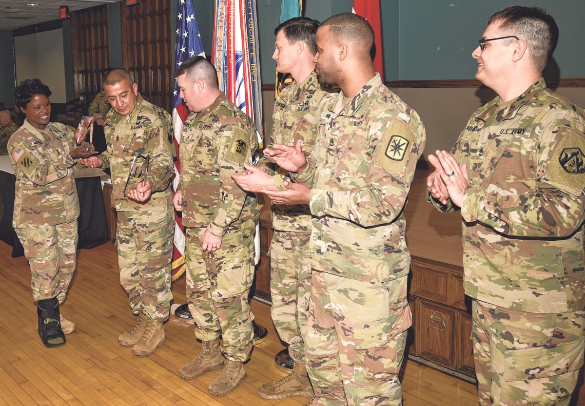 CG recognizes FLW's best career counselors at awards ceremony | Article ...