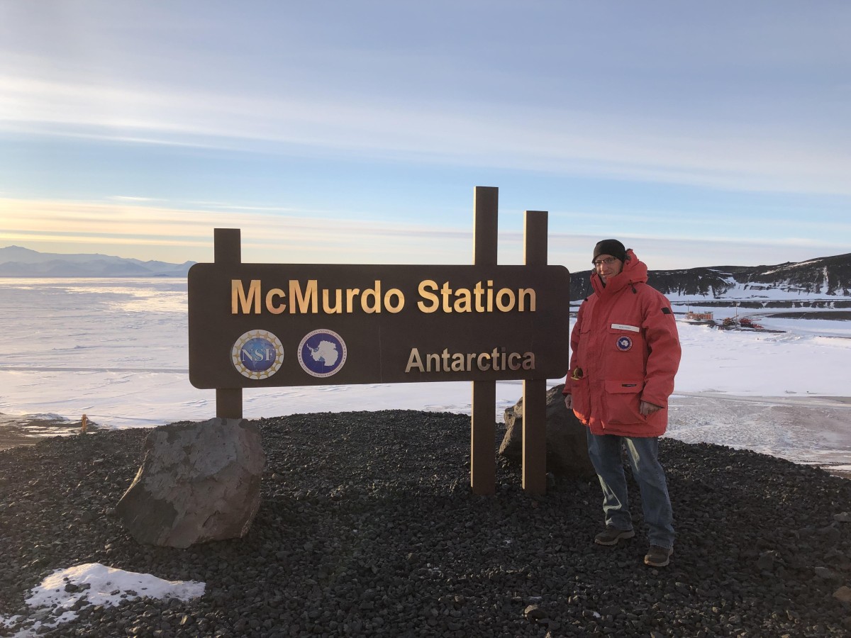 Soldier pierces through snow to improve life in Antarctica | Article ...