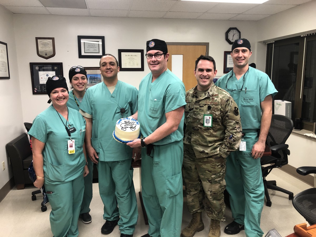 BAMC marks milestone with 100th hip preservation surgery for adult hip ...