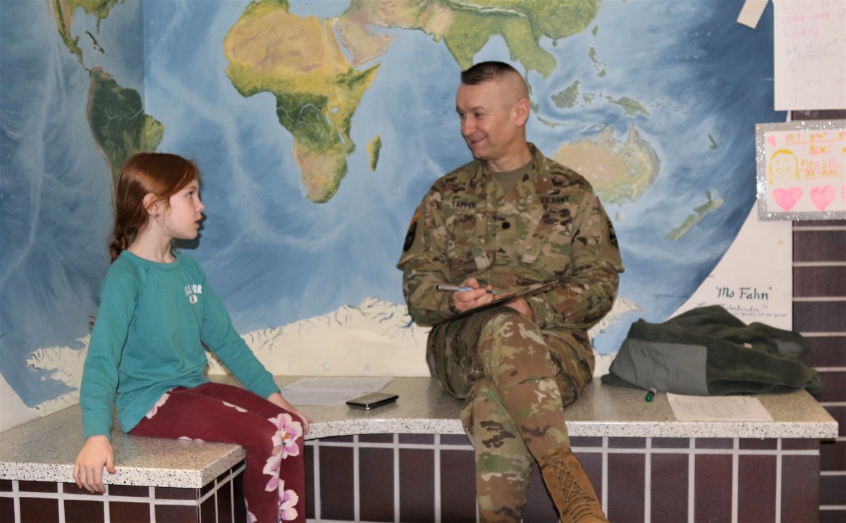 Fort Greely Soldiers and Police help students at Delta Elementary ...