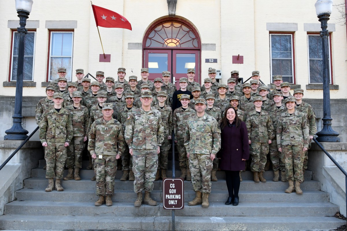 National Champs JROTC Cadet Raiders team visits CAC CG | Article | The ...