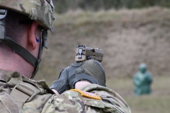 2CR’s RES conducts the M17 pistol qualification range | Article | The ...