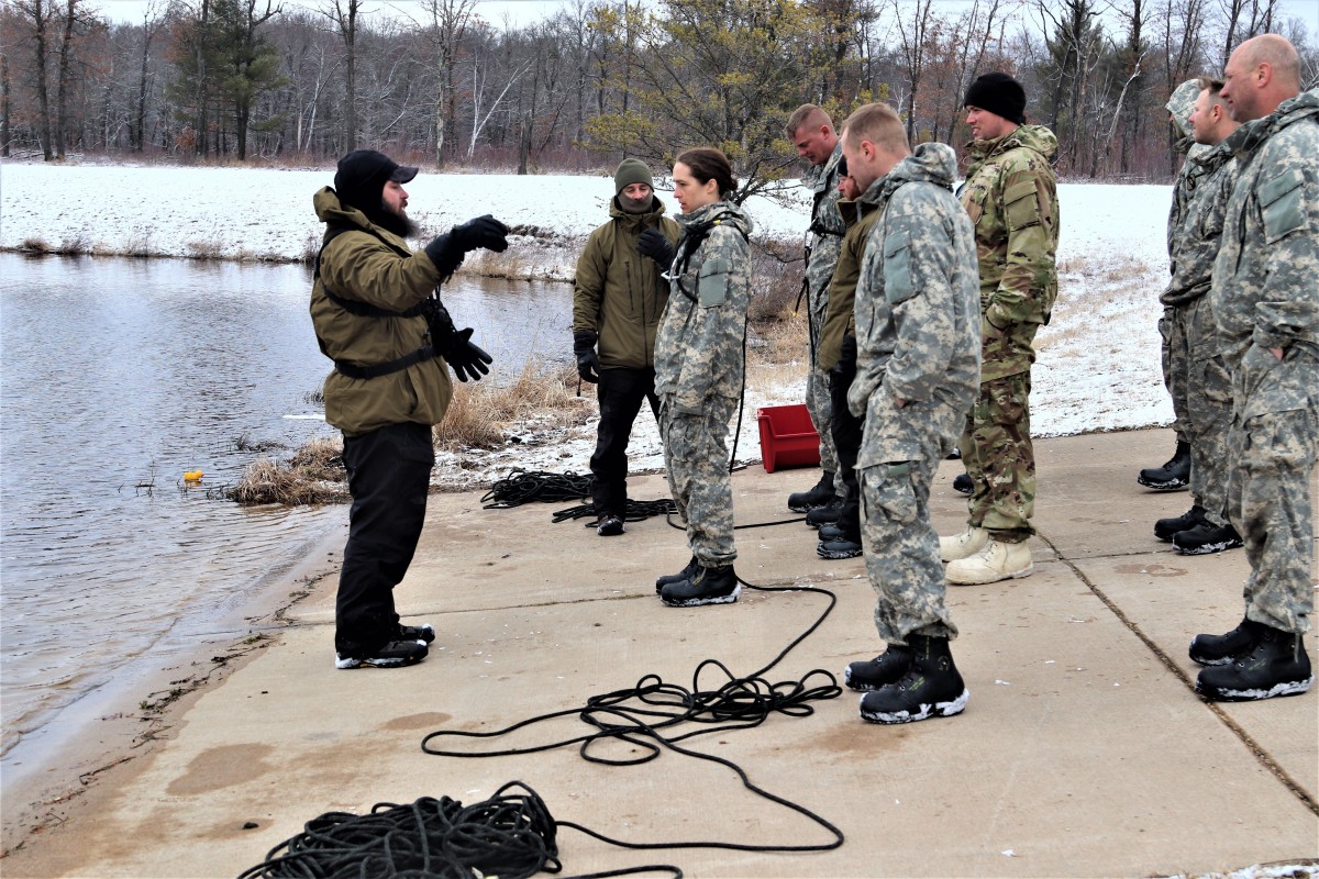 Photo Essay: Cold-Weather Operations Course Class 20-05 students ...