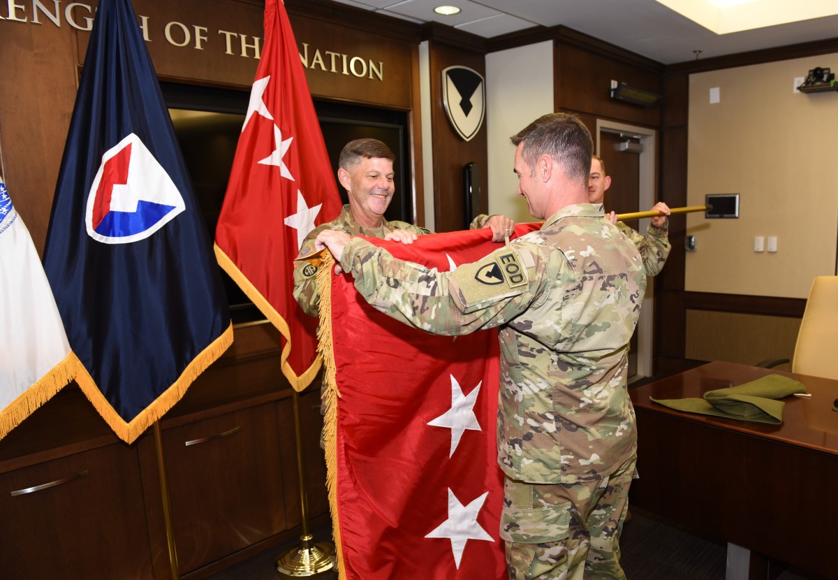 Walker pins on third star, becomes AMC deputy commander | Article | The ...