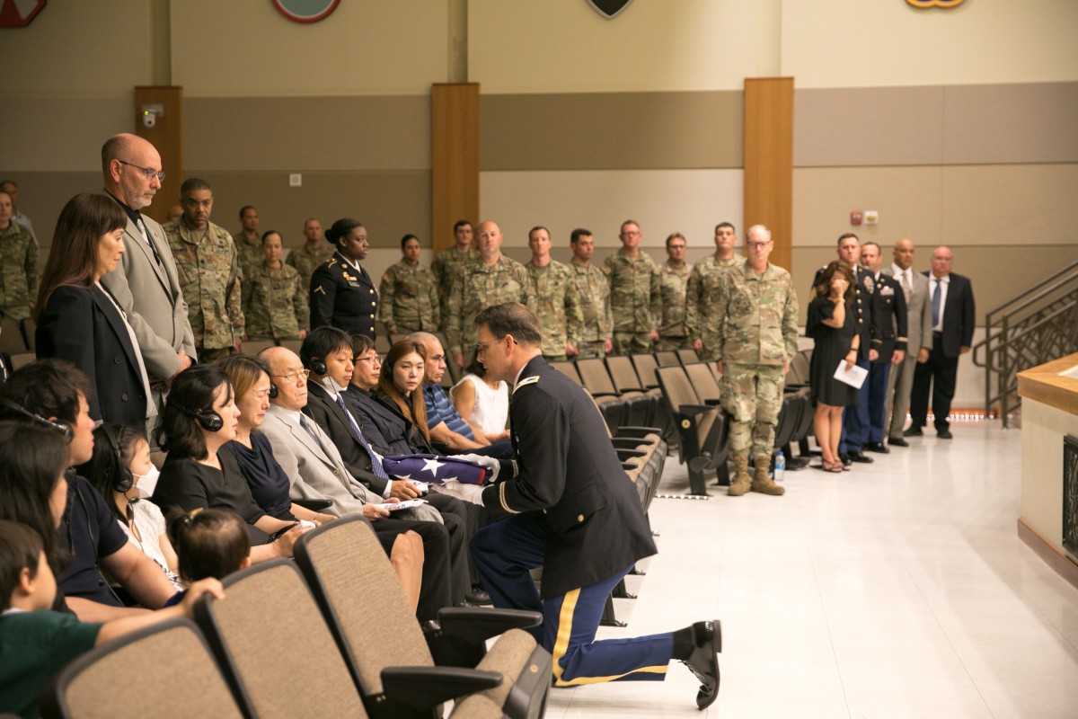 501st Military Intelligence Brigade Holds Memorial for Mark Crisman ...