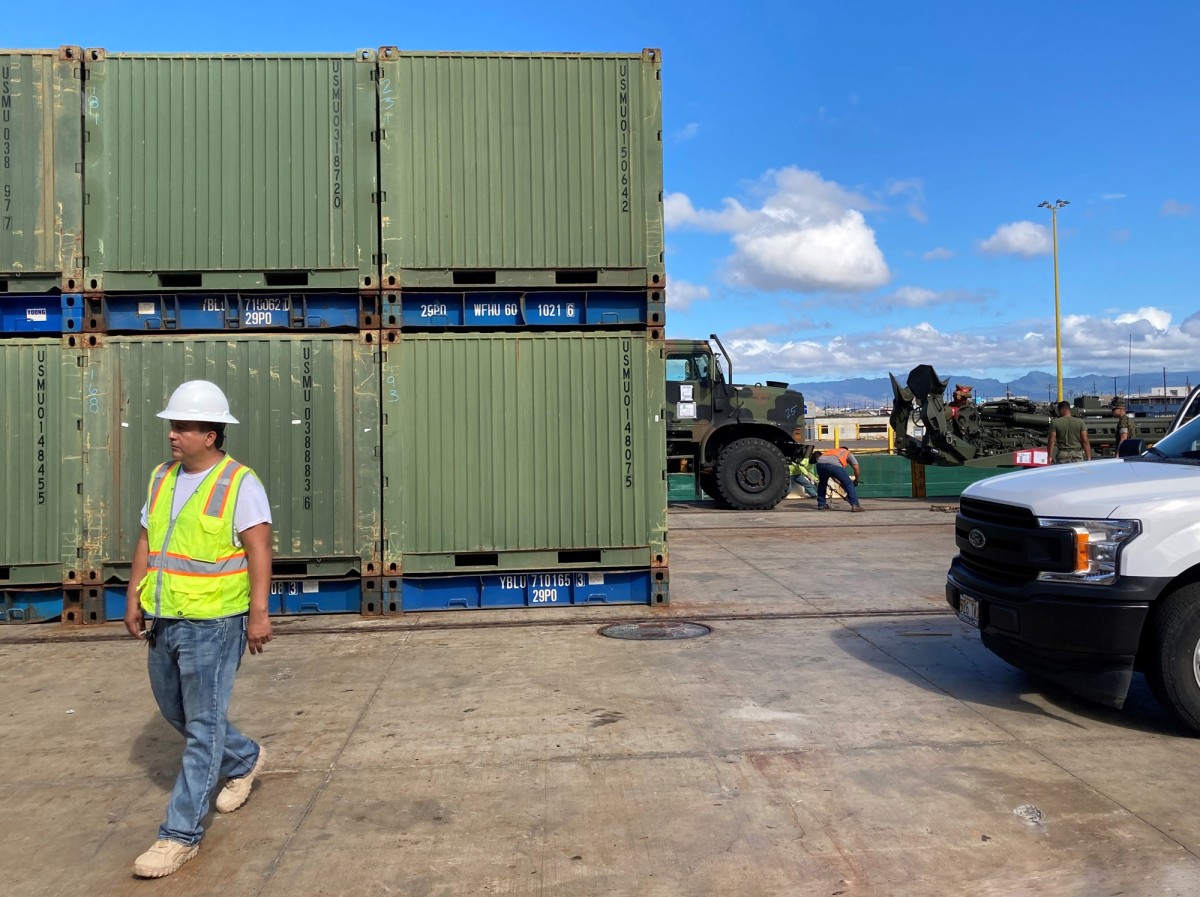 599th Trans. Bde., partners load out Hawaii Marines for PTA | Article ...