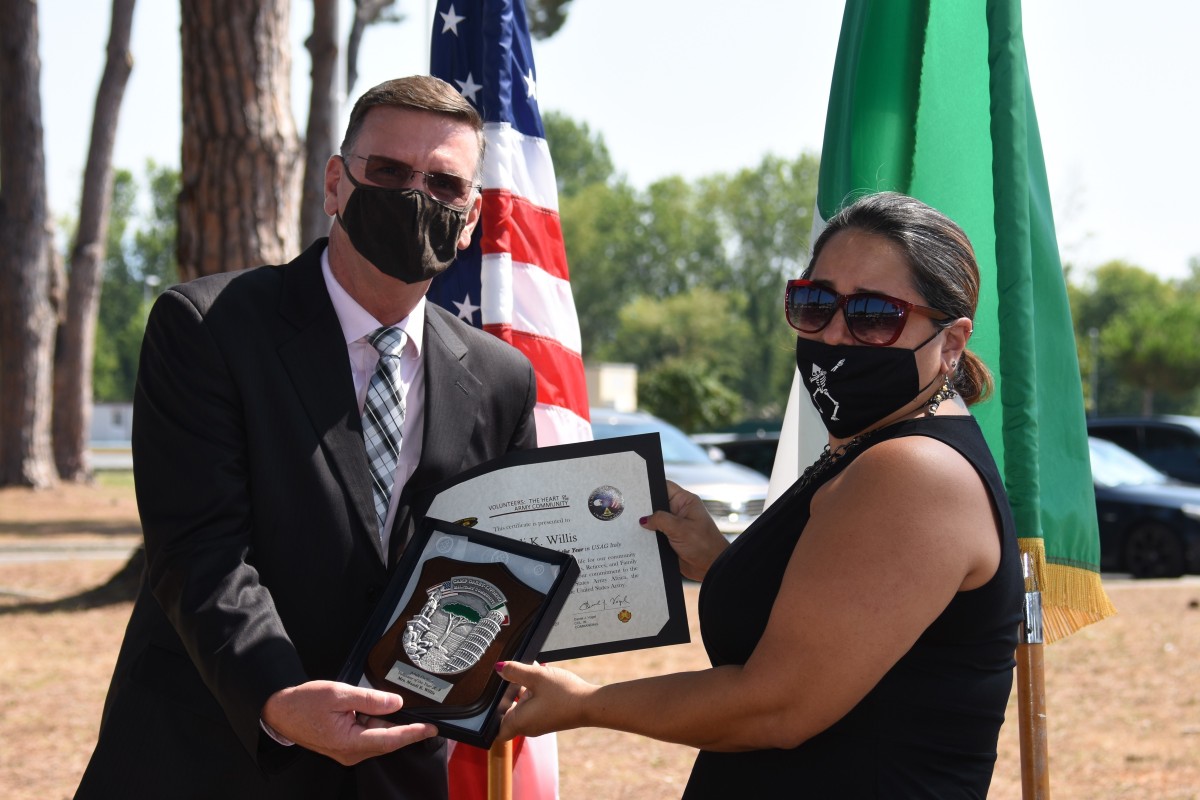 Volunteers: The Heart of the Army Community | Article | The United ...