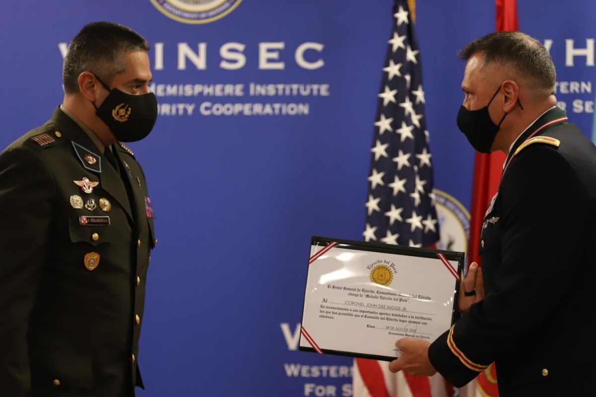 WHINSEC Commandant honored by the Peruvian Army. | Article | The United ...