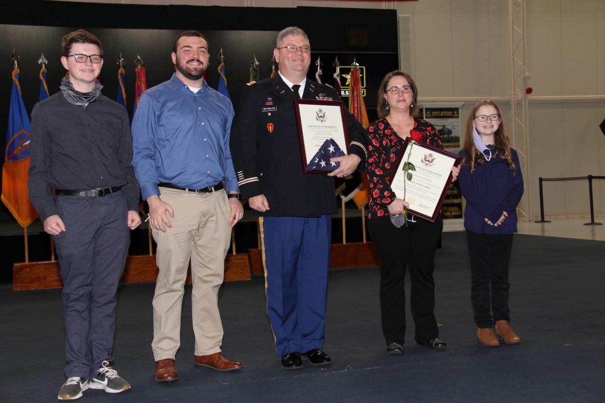 2 Fort Rucker Soldiers retire during quarterly ceremony | Article | The ... 2 Fort Rucker Soldiers retire during quarterly ceremony | Article | The ...