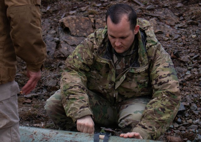 EOD Soldiers collaborate with Kosovan demining school | Article | The ... EOD Soldiers collaborate with Kosovan demining school | Article | The ...