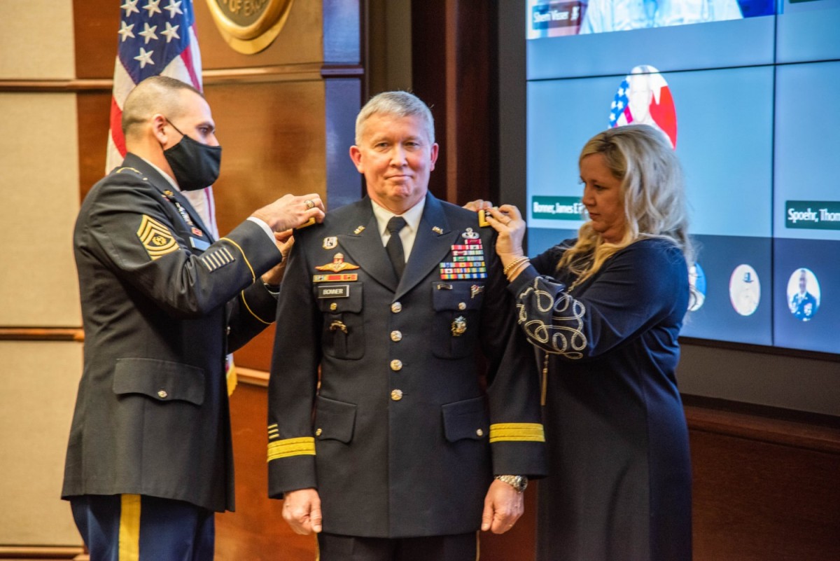 CG pins on second star | Article | The United States Army