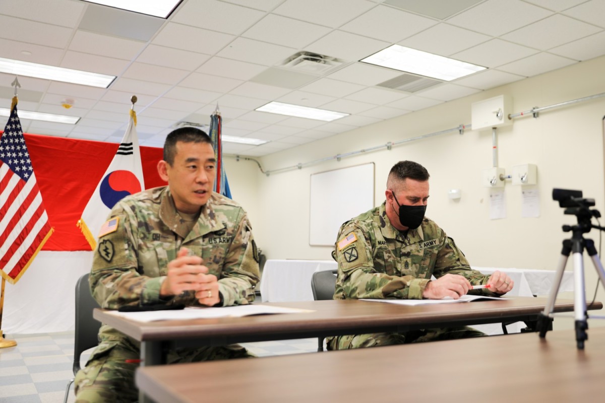 501st MI Brigade Hosts Anti-Extremism Stand Down | Article | The United ...