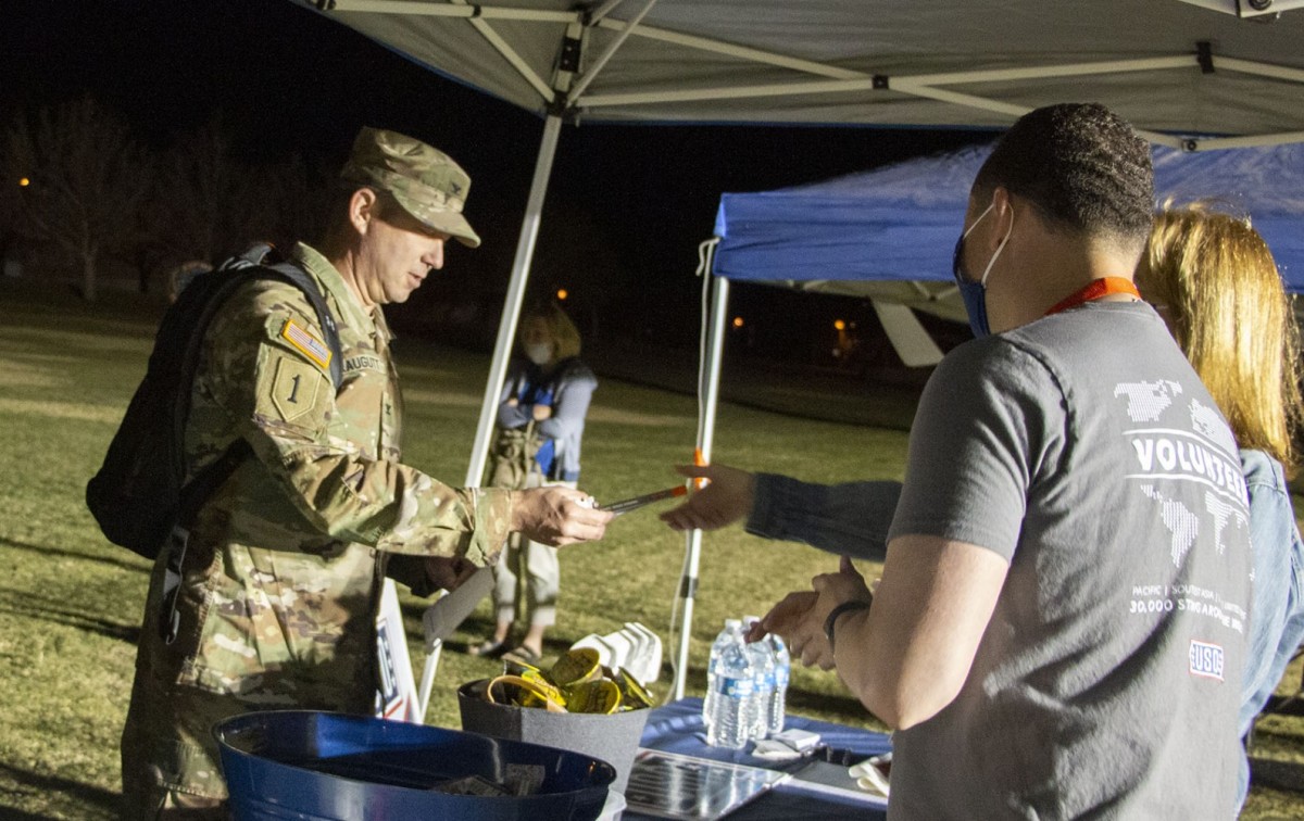 Locally sponsored Bataan Memorial Death March draws huge crowd ...