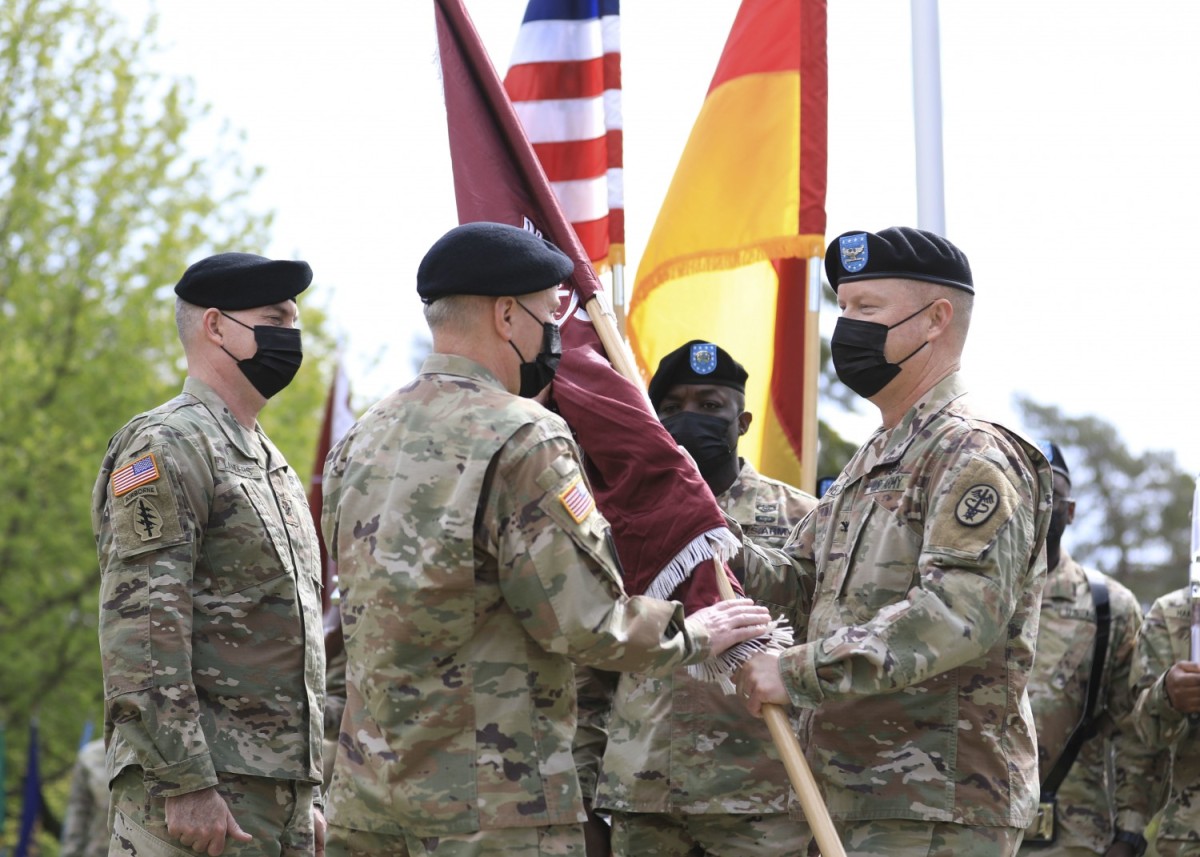 LRMC welcomes new commander | Article | The United States Army