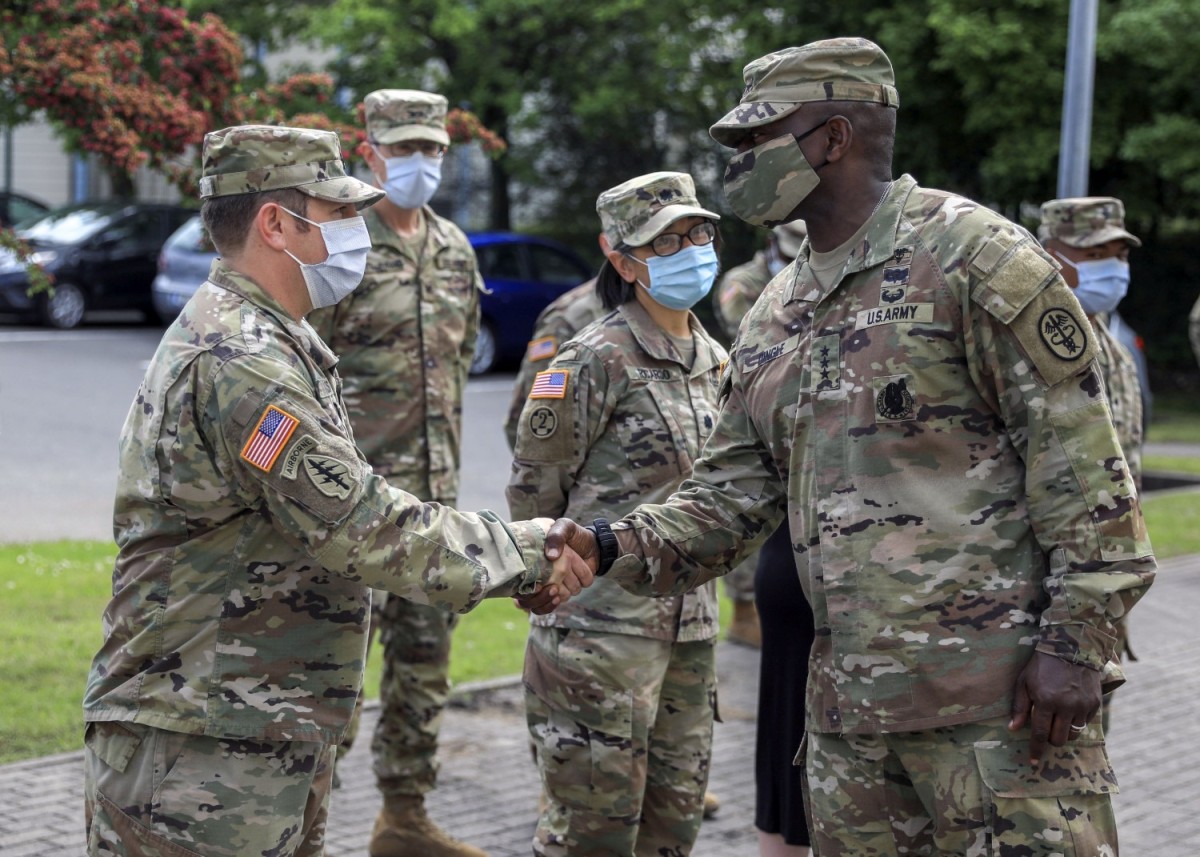 Army senior medical leadership visits Europe | Article | The United ...