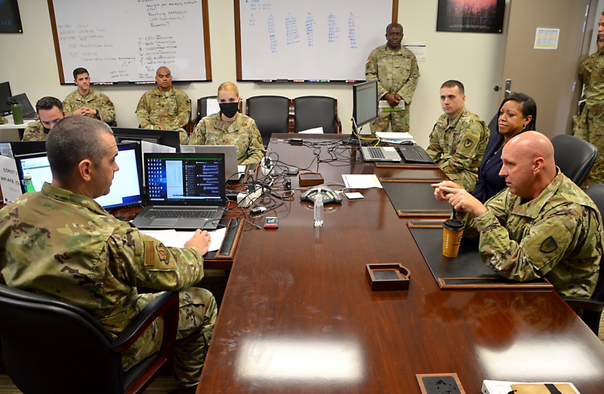 Soldiers, Airmen building contracting relationships for future ...