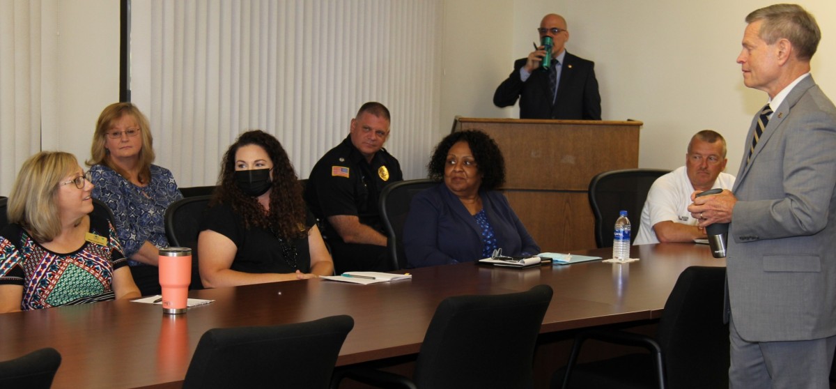 ‘SUPERPOWERS’ -- IMCOM - Training director meets with Fort Rucker ...