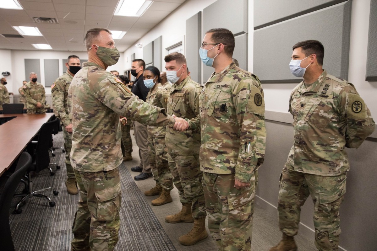 TRADOC Commanding General visits Task Force Eagle and Fort Lee ...