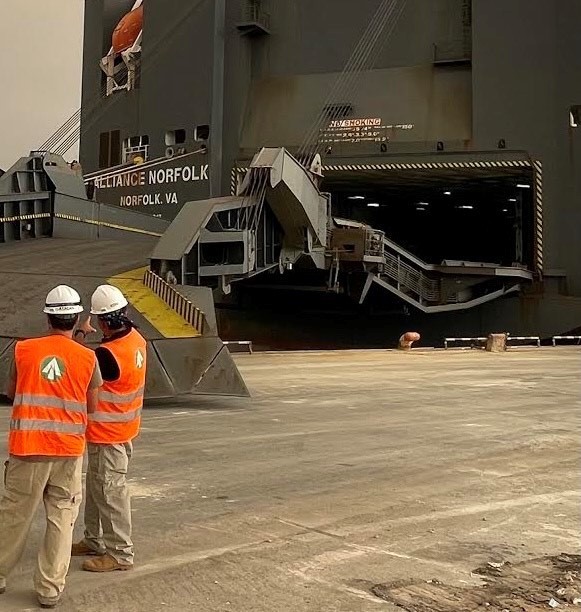 Army transporters offload Illinois Army National Guard equipment at the ...