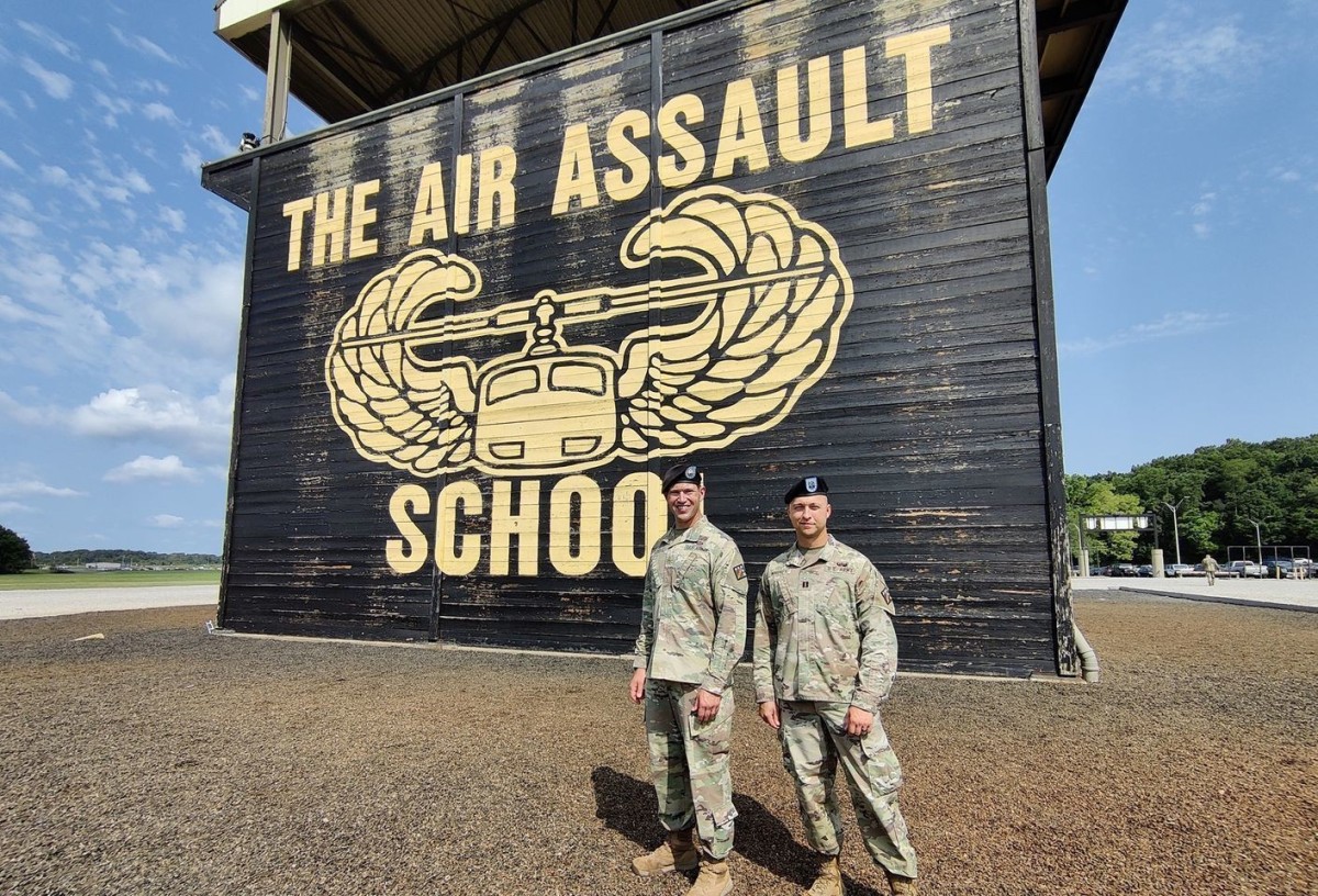 Nuclear Disablement Team Officers Hone Tactical Skills At Air Assault