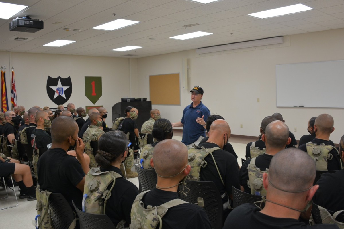 Retired Csm Shares Her Story With Basic Combat Trainees At Fort Sill