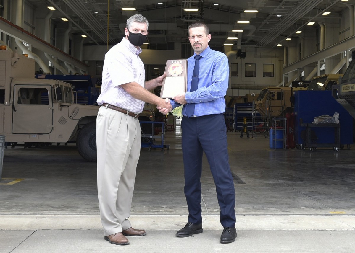 TACOM leaders present AAME, ‘Best of the Best’ awards to Fort Leonard ...