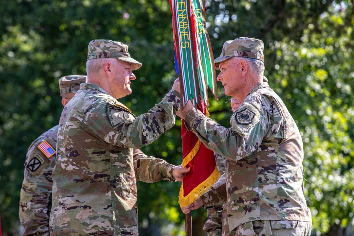 Army North welcomes new commander, says farewell to LTG Richardson ...