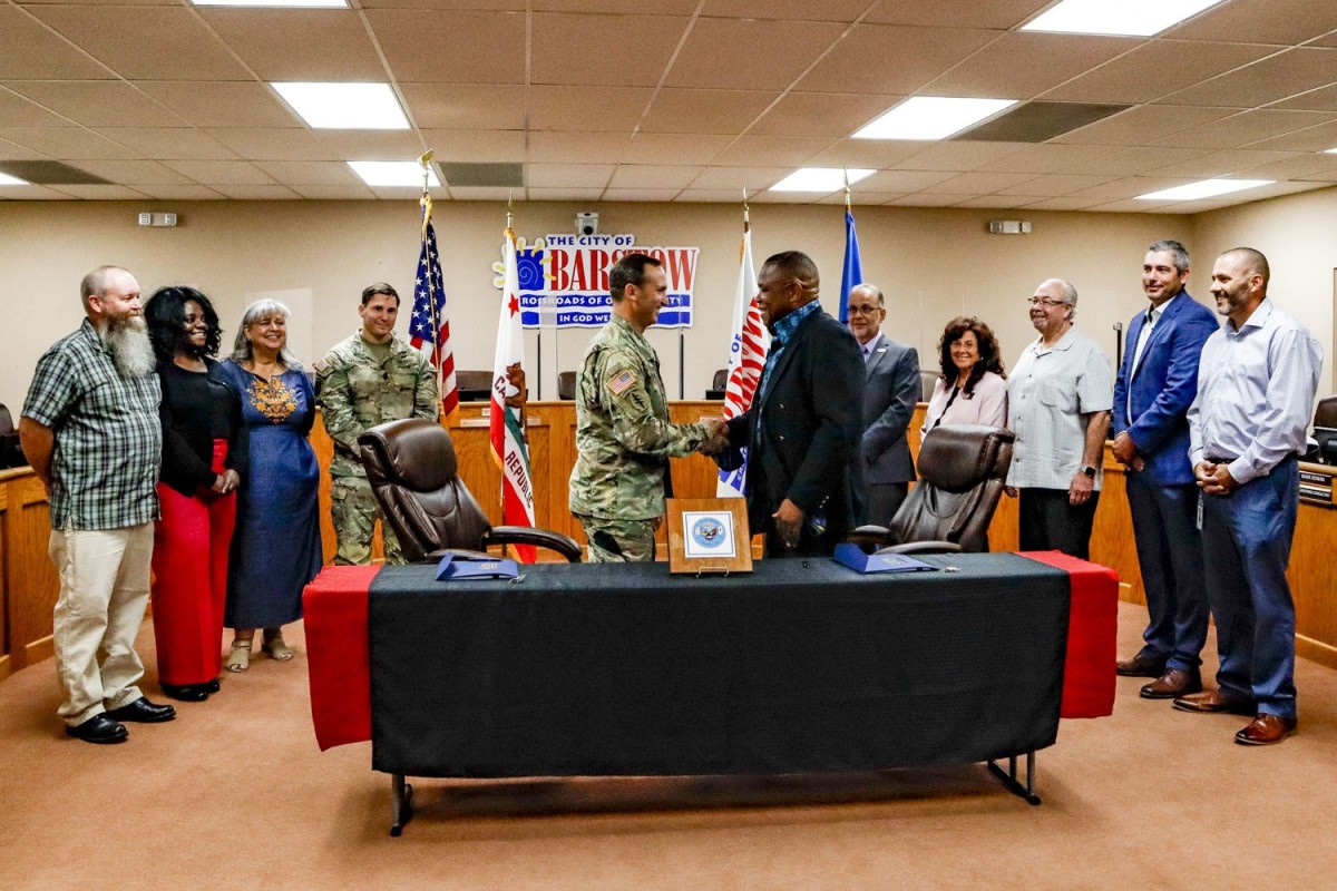 Fort Irwin strengthens ties, local economic growth | Article | The ...