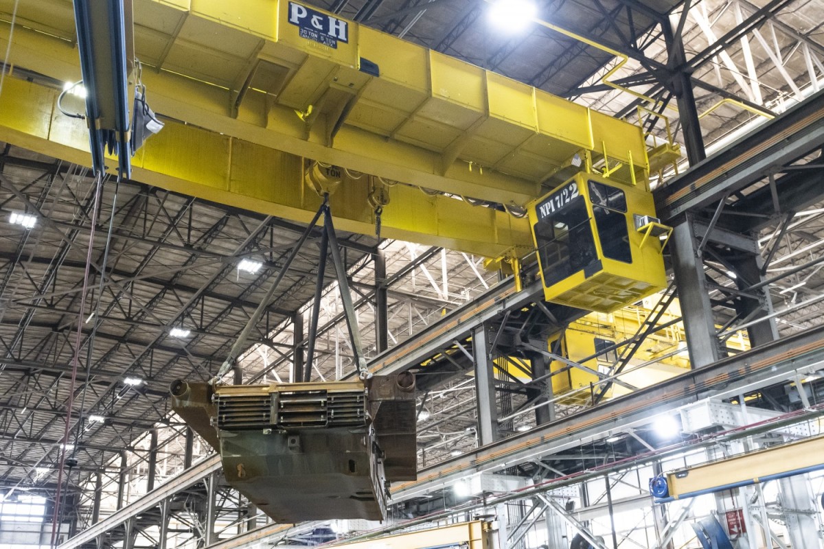 Safely lifting, moving combat vehicles in the most efficient way ...