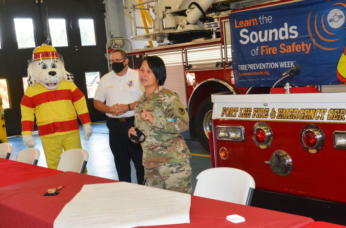 Importance of Fire Prevention Week underscored at proclamation signing ...