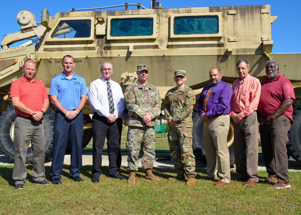 CEHC trains service members to counter explosive hazards | Article ...