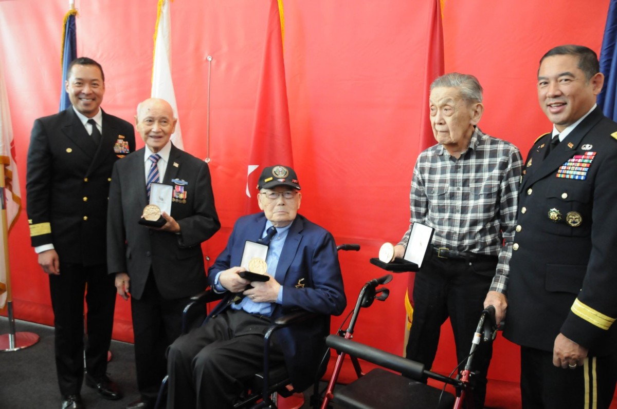 Chinese-American WWII Veterans awarded Congressional Gold Medal ...